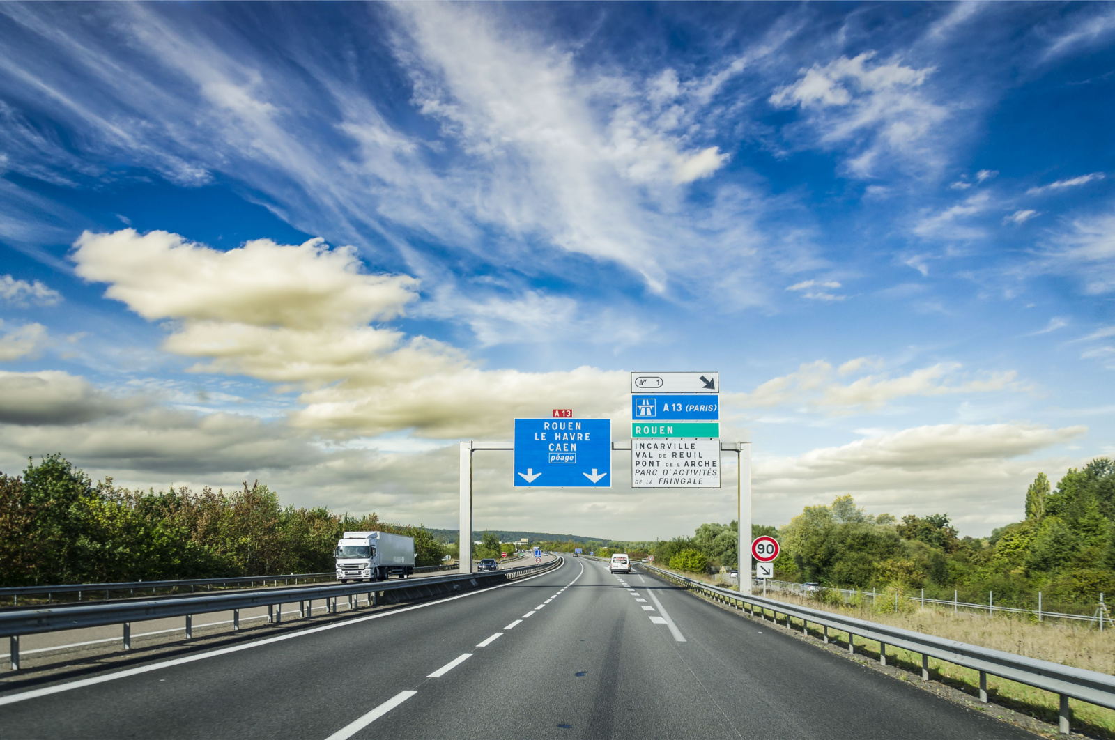 Taxe sur les autoroutes : Vinci et Eiffage ne veulent pas payer