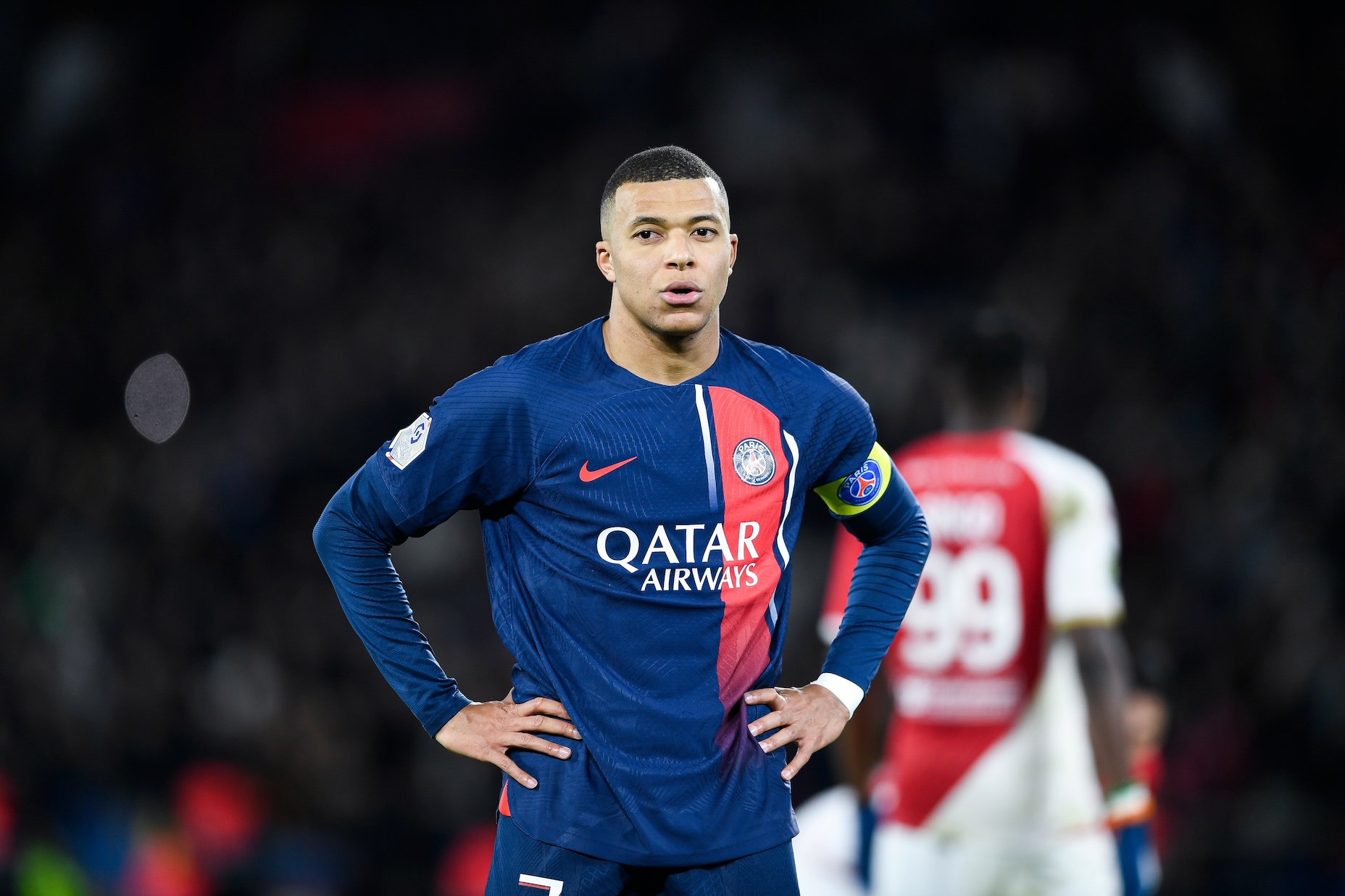 Football : Mbappé part, le PSG en crise