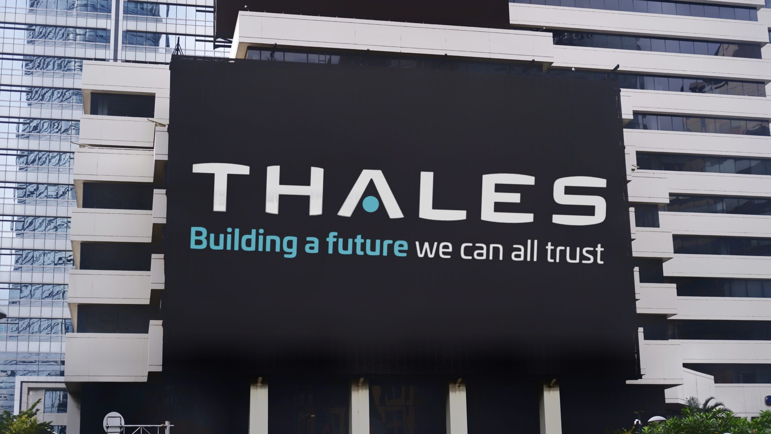 Thales : l'entreprise va multiplier sa production d'obus de mortier d ...